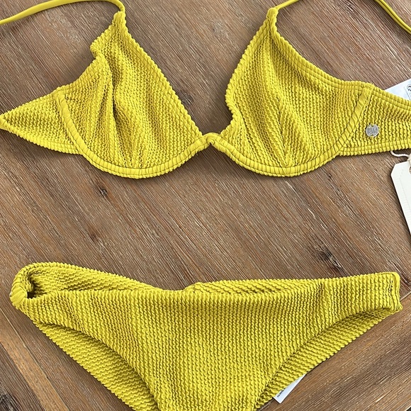 Billabong | Swim | Yellow Textured Bikini Set | Poshmark